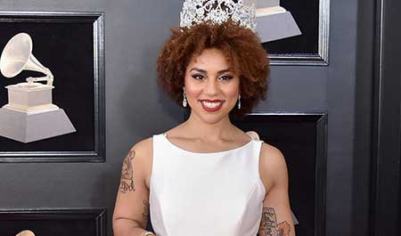 Datos interesantes sobre Alison Lewandowski; Esposa de Corey ...