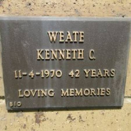 Conozca al primer esposo de Helen Reddy, Kenneth Weate: más información ...